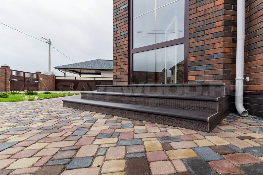 Крыльцо частного дома — Композитные ступени Крыльцо — композитные ...