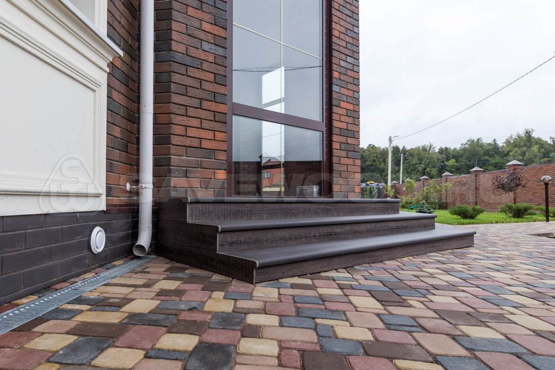 Крыльцо частного дома — Композитные ступени Крыльцо — композитные ...